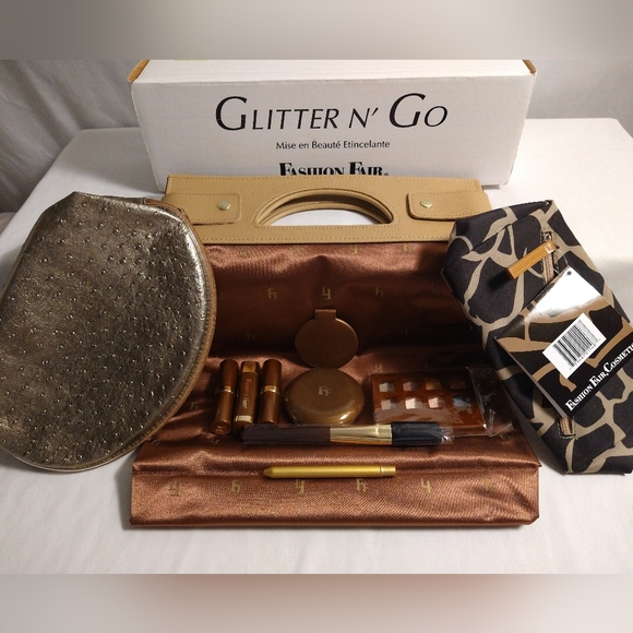 Fashion Fair | Bags | Retro Fashion Fair Glitter N Go Beauty 1 Piece ...